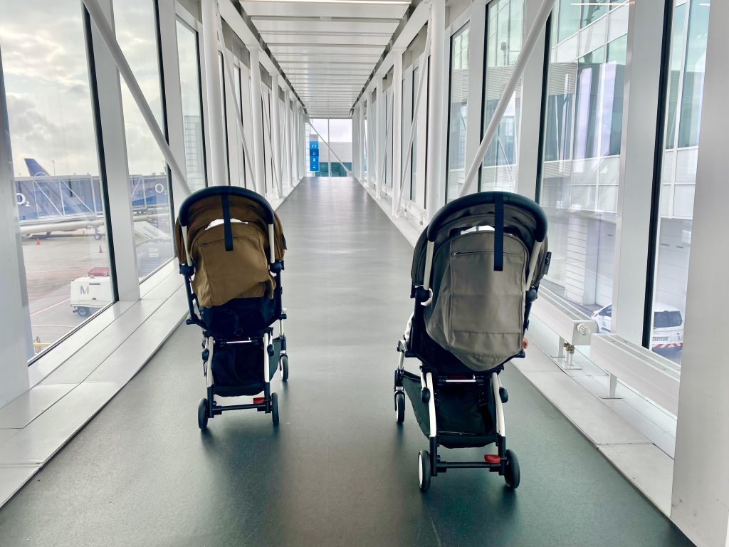 Επιλέγοντας καρότσι ταξιδιού – Babyzen YOYO | Travel tips
